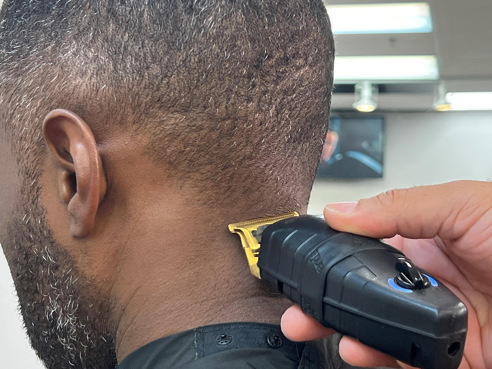 Step-by-Step: Kenny Duncan’s Molded Wave Brush Cut - Featuring Andis